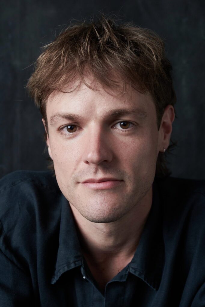 GEORGE VICKERS-WILLIS – Tales